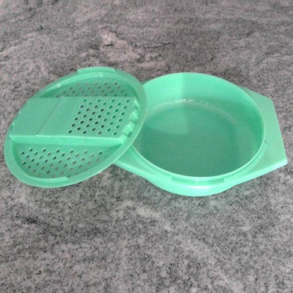 Tupperware | Dining | Vintage Tupperware Grater | Poshmark